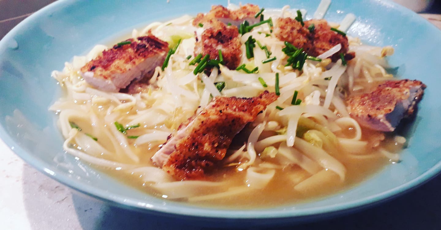 Ramen au chou chinois et porc pané - Association Miam